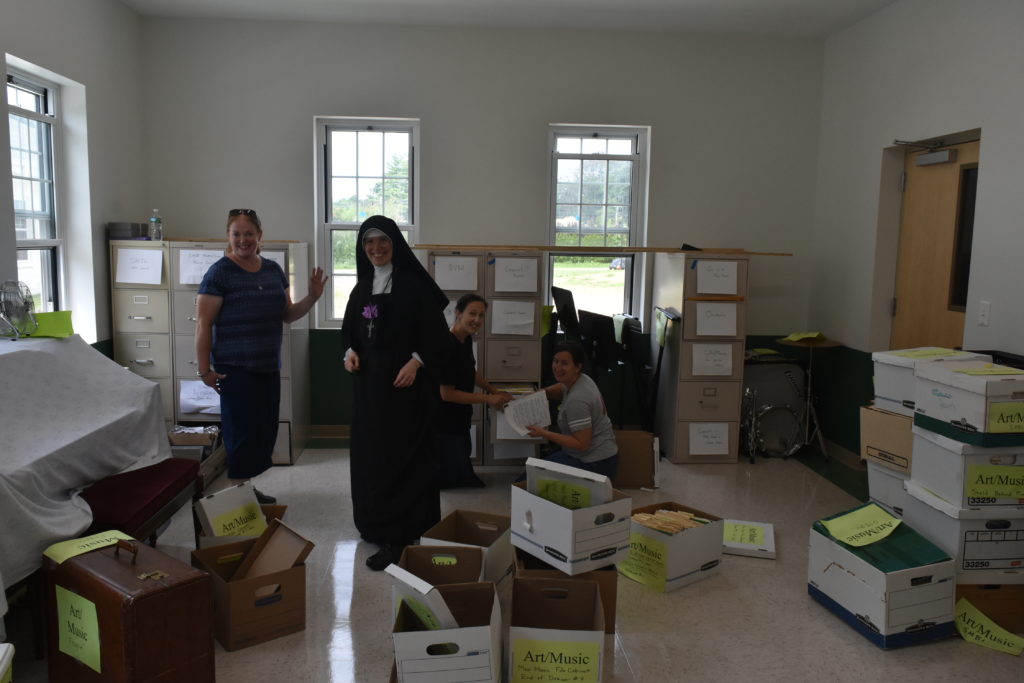 St. Pius V School – Daughters of Mary