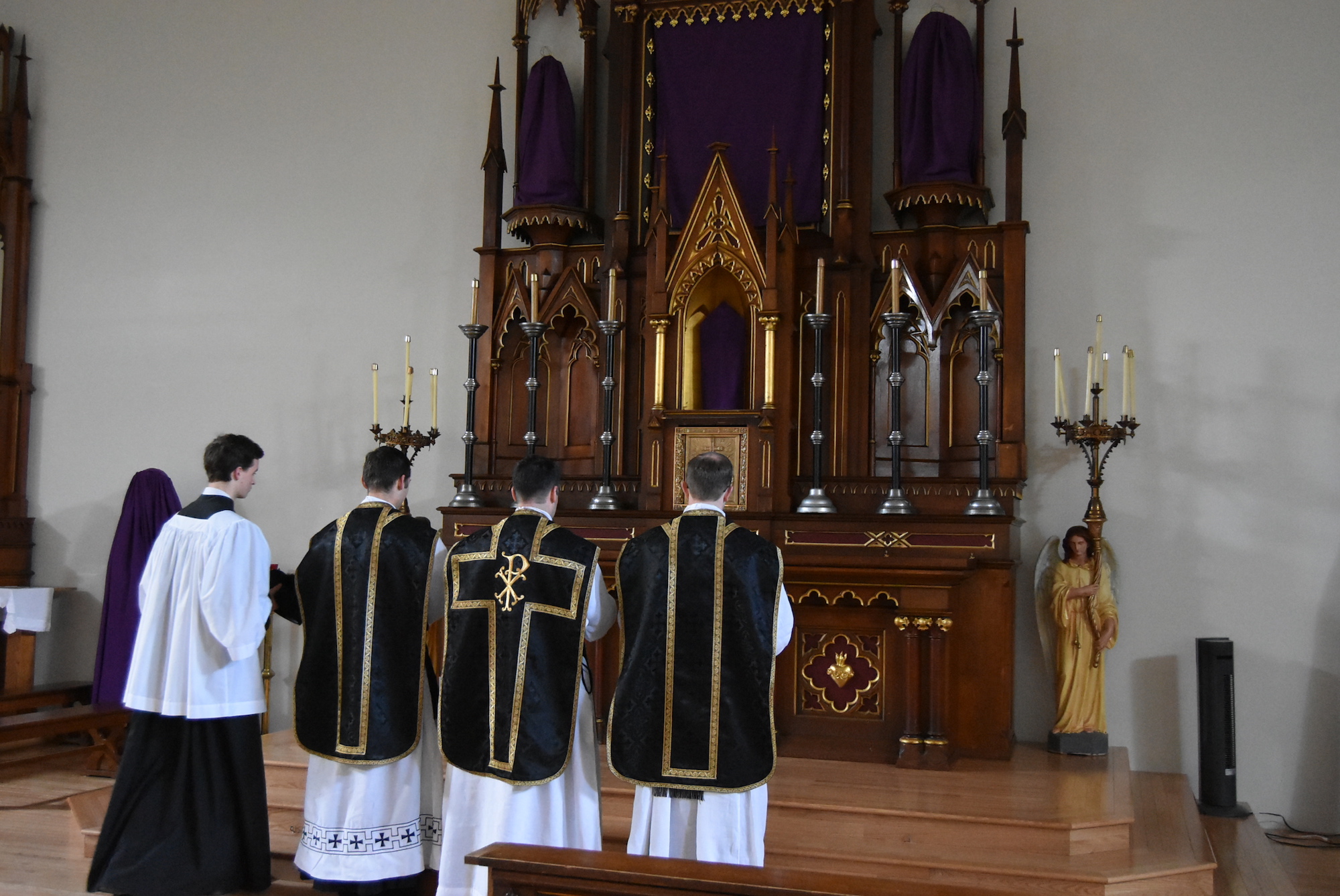 Holy Week – 2020 – Daughters of Mary