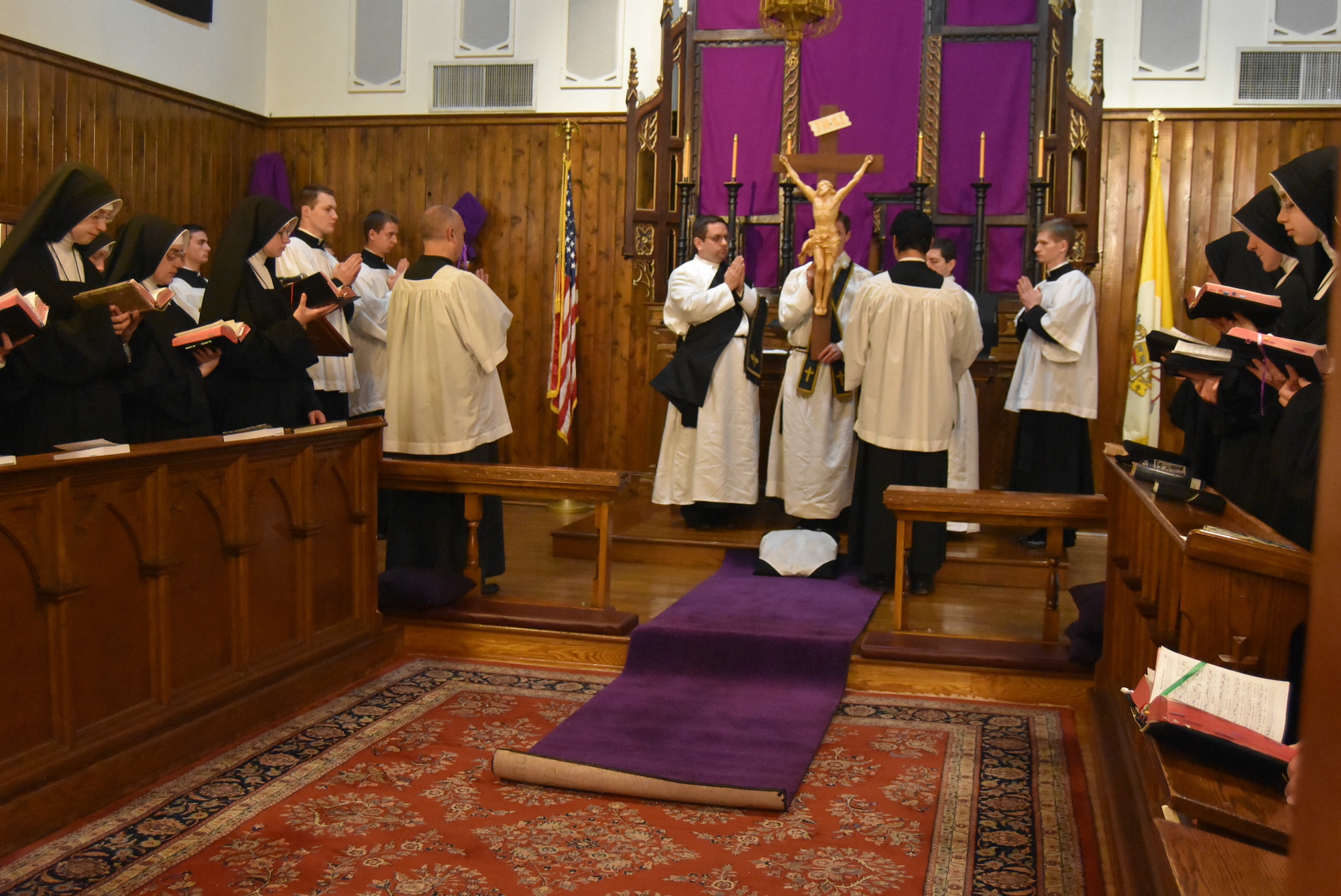 Holy Week 2021 – Daughters of Mary